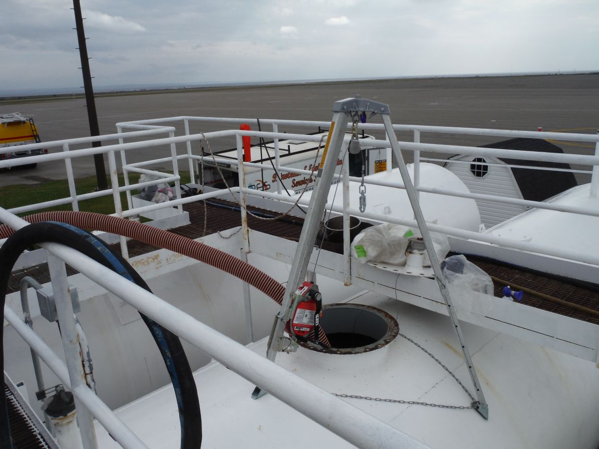 PES - Petroleum and Environmental Services INC. » Tank Cleaning ...